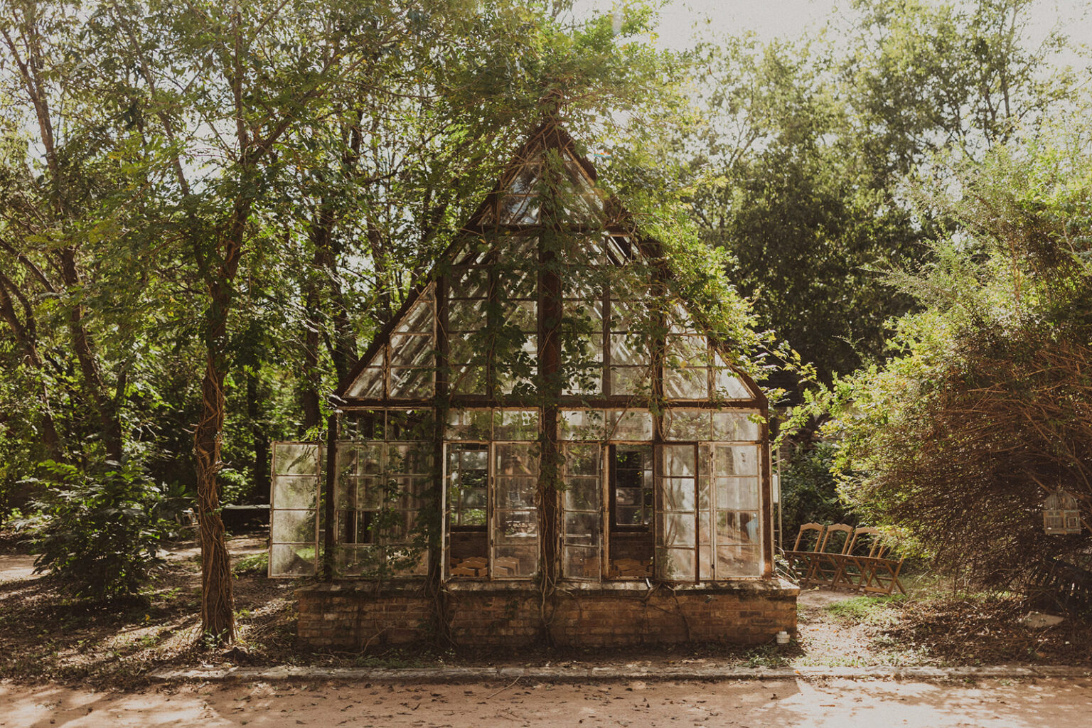 Sekrit Theater Austin: The Perfect Guide for a Fall Vintage Greenhouse ...
