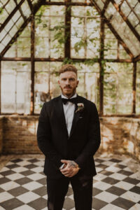 Sekrit Theater Austin: The Perfect Guide for a Fall Vintage Greenhouse ...